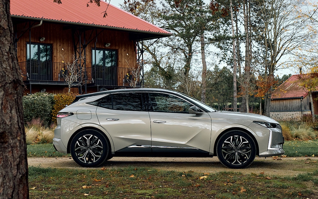 DS 4 - Berlina Plug-in Hybrid | DS Automobiles IT